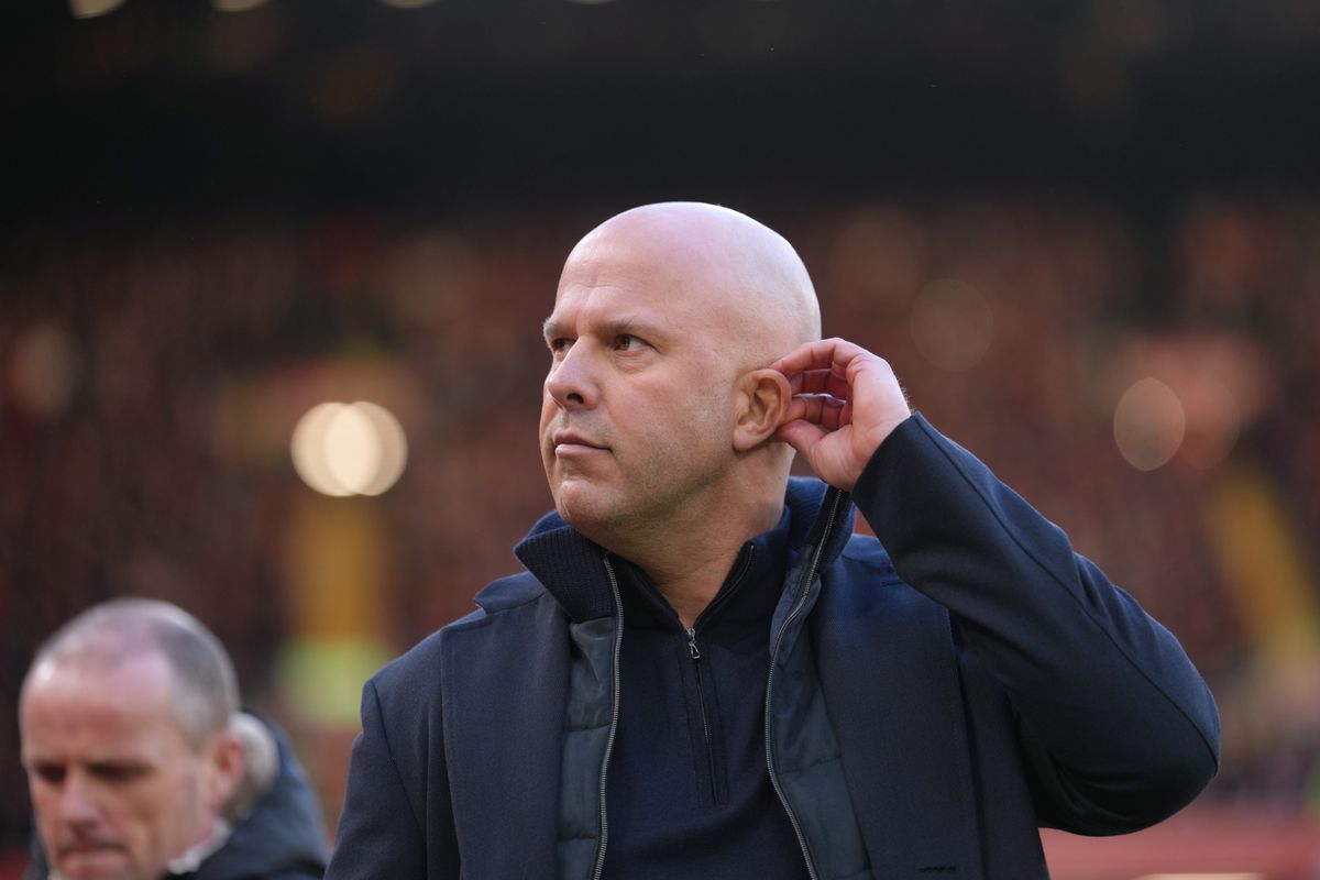 Man United stuns Man City in Carrick’s first game and Liverpool drops ...