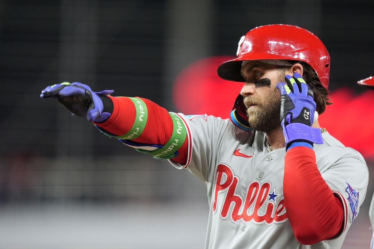 Bryce Harper bristles at blowback from toothbrushing technique. Just a ...