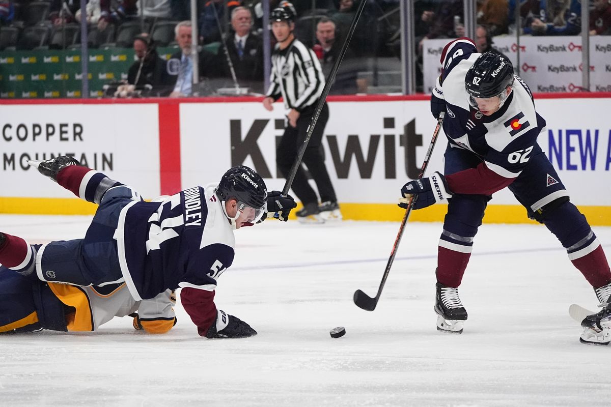 MacKinnon has goal and assist as Avalanche beat Predators 4-2 for 11th ...