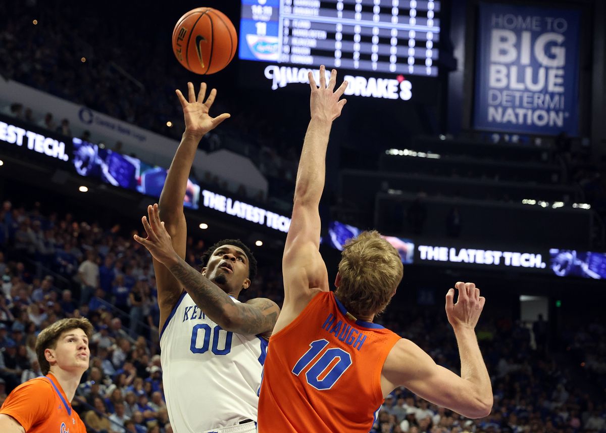 No. 5 Florida beats Kentucky 84-77 to finish regular season with 11 ...