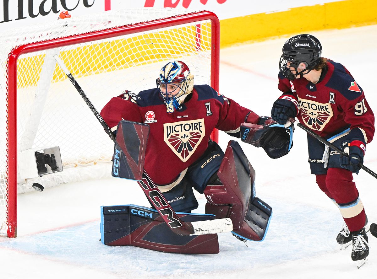Roese scores in OT to offset hat trick by Stacey and Frost beat ...