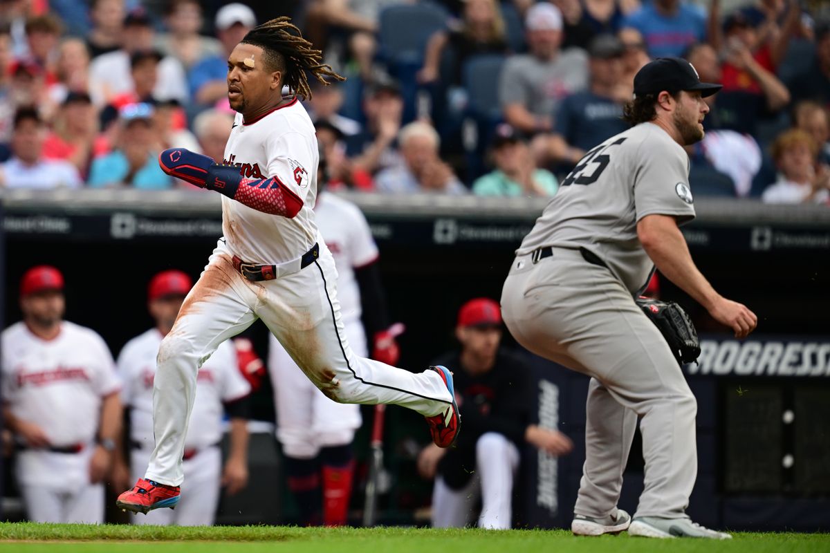 Guardians star 3B José Ramírez breaks bone in hand during win over ...